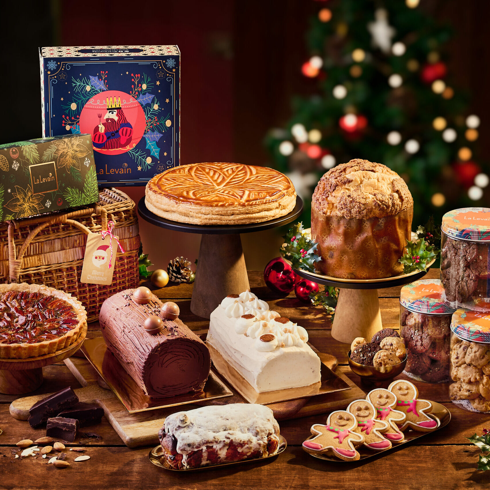 The History Of Traditional Christmas Desserts - La Levain